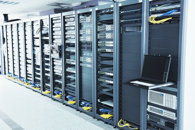 How an Unorganized Server Room Can Cost You - En-Net Services - Production